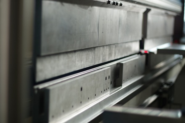 CNC-Abkanttechnik Gesenkbiegen Freibiegen